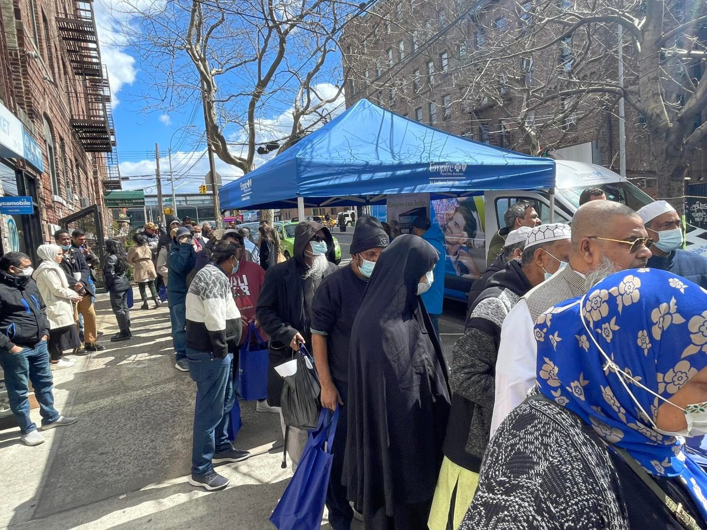 Community partners team up to host Ramadan food distribution - LIC Journal